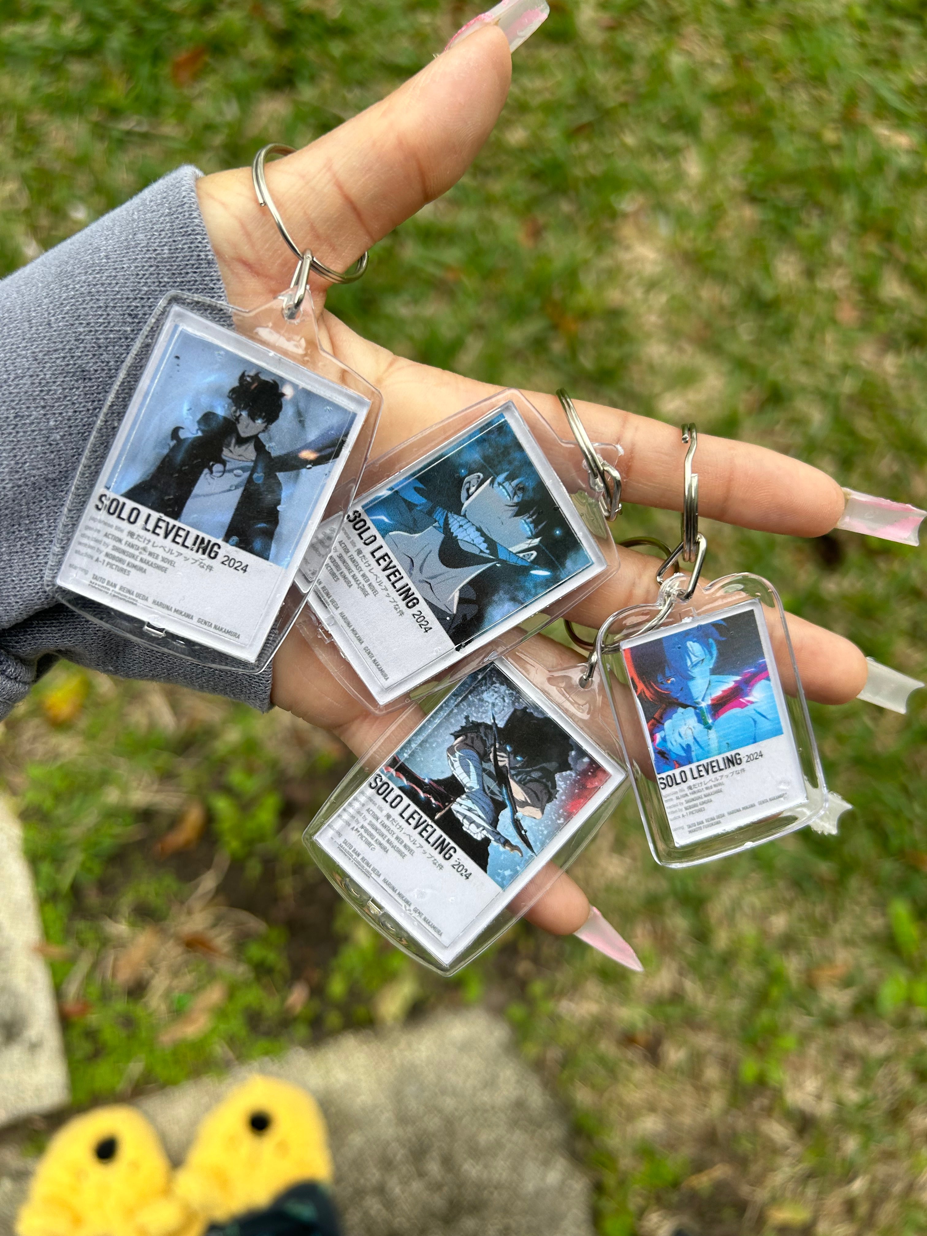 Solo Leveling Anime Polaroid Inspired Keychain – KUNAI HOUSE
